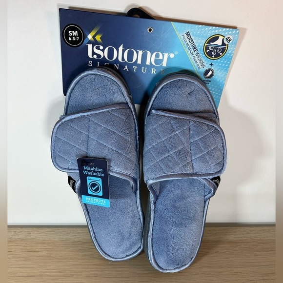 isotoner | Shoes | Isotoner Womans Slippers Velcro Adjustable Size Sm ...